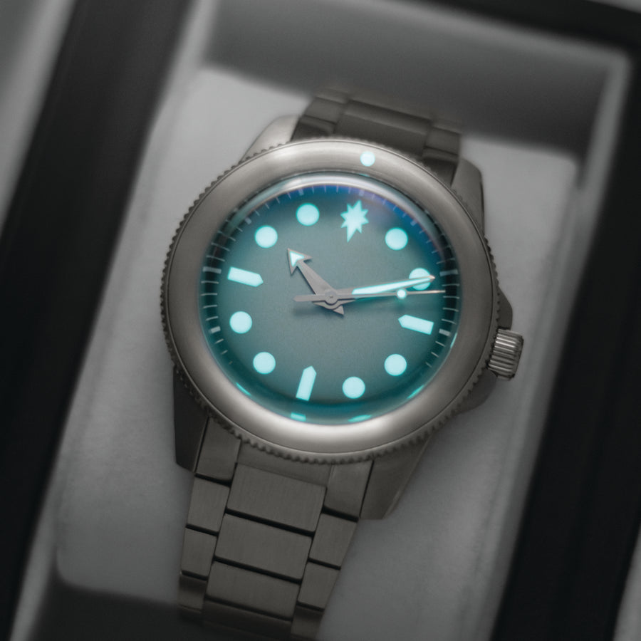 Marinor - Ghost | Scratch-Resistant Steel Dive Watch – Héron Watches Inc.